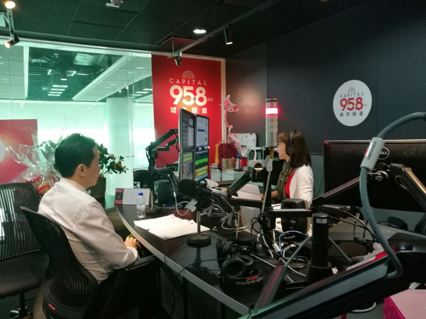Dr John Fong Invited for a Live Radio Interview at Capital 95.8FM